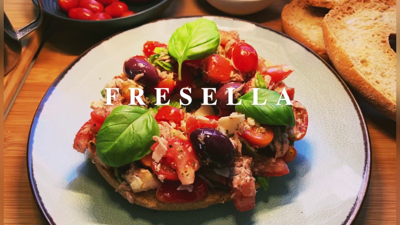 Fresella-Frisa, italian Summer food - Italian Food