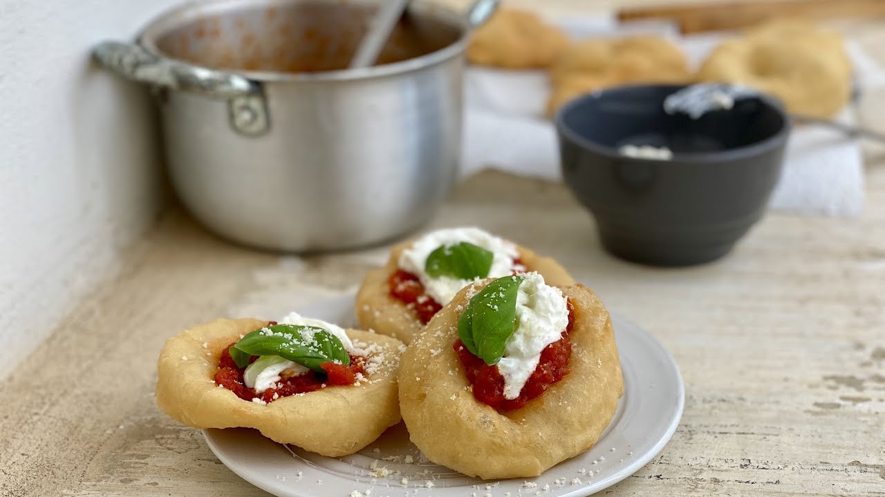 Spectacular PIZZA Without Oven 🍕ITALIAN STREET FOOD 😋Fried Pizza from ...