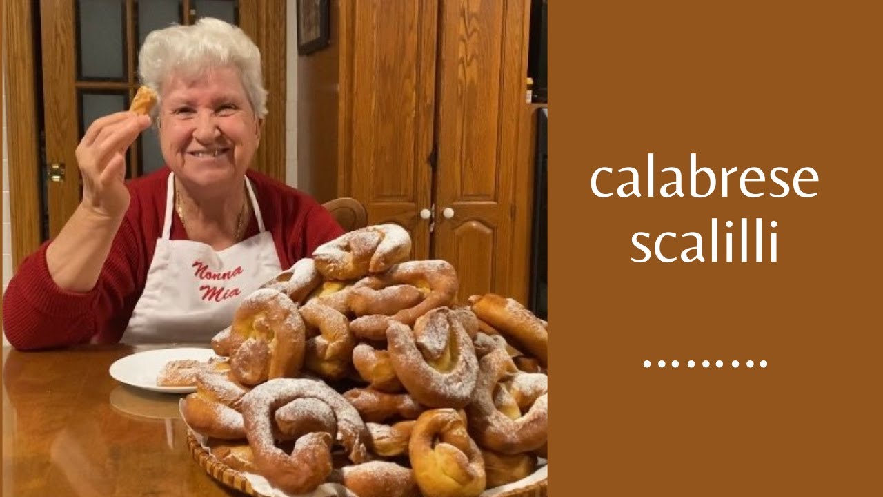 Scalille (Sweet Fried Dough) Southern Italian Christmas Treats (e98 ...