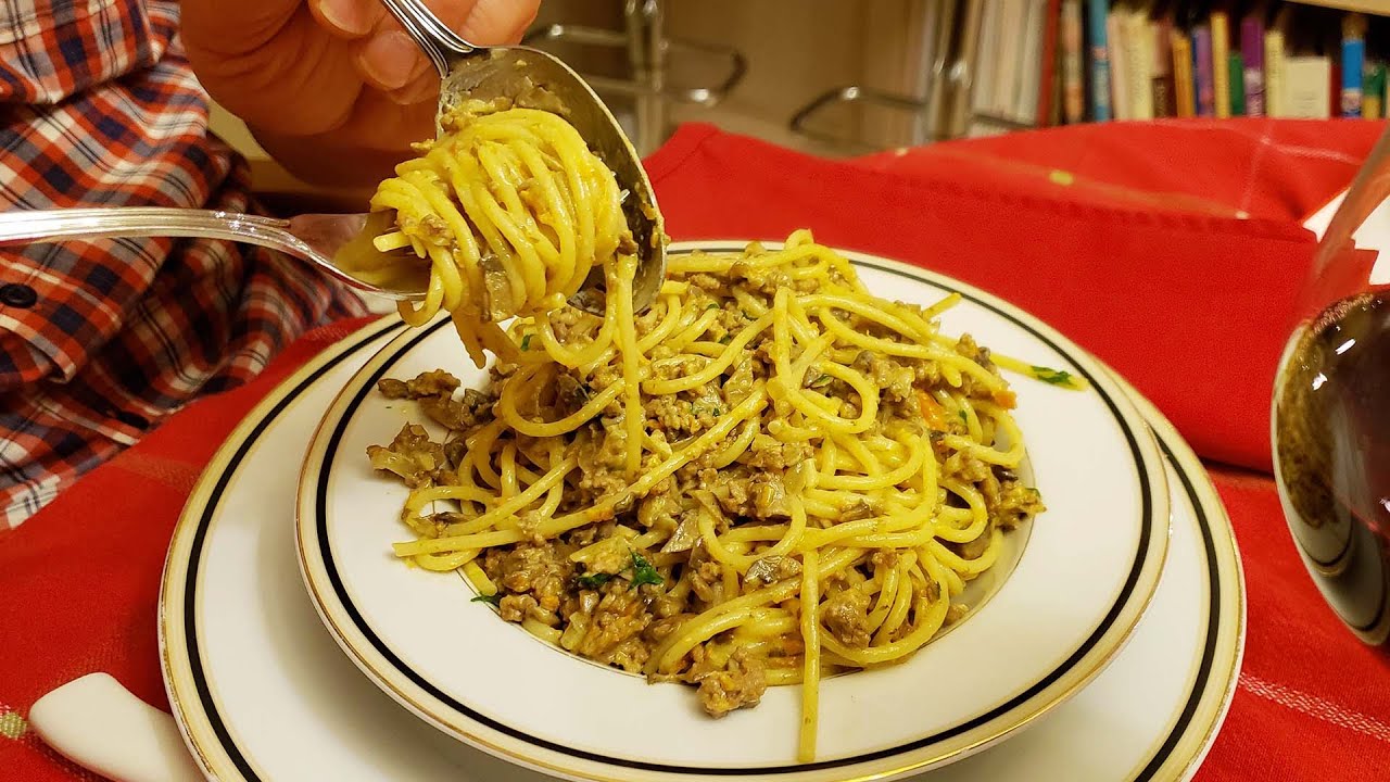 Pasta in White Meat Sauce - Original Recipe, from Bugnara Italy ...