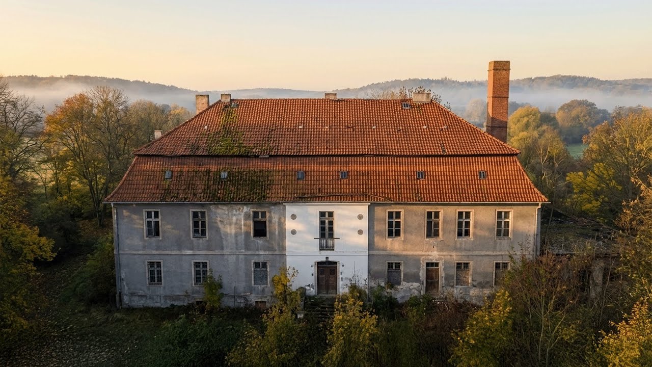 Inside the 700-Year-Old Castle of a Solitary Man - Italian Food