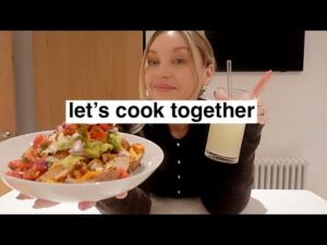 3 HEALTHY RECIPES | spaghetti bolognese, paella & loaded sweet potatoes ...